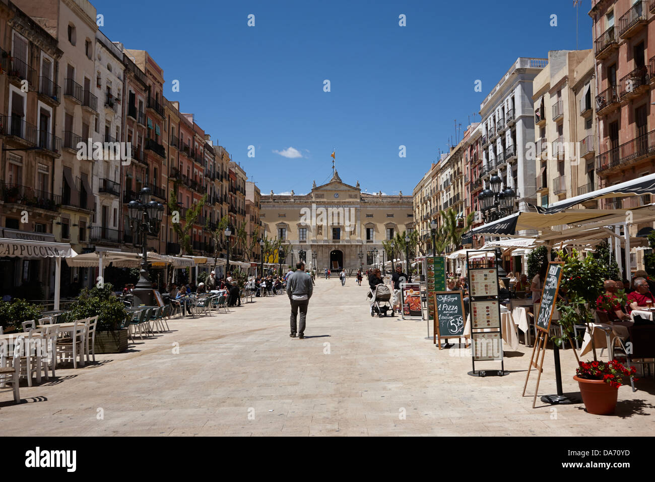 Square font hi-res stock photography and images - Alamy