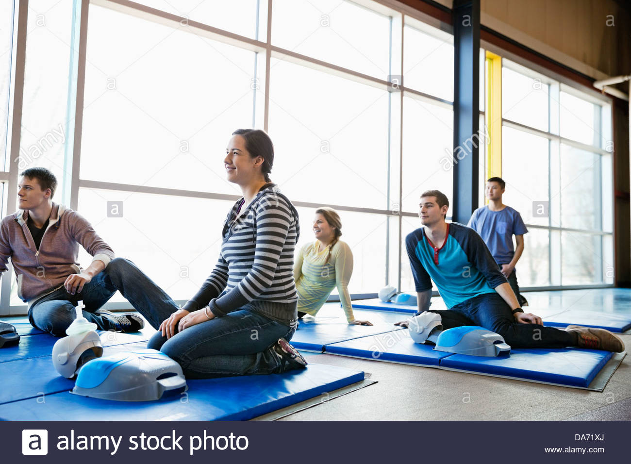 People first center hi-res stock photography and images - Alamy