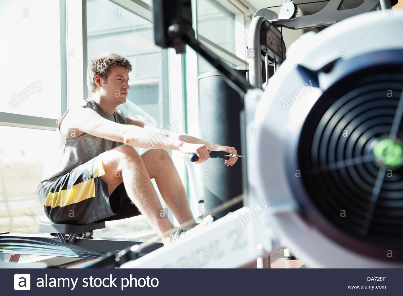 Rowing machine hi-res stock photography and images - Alamy
