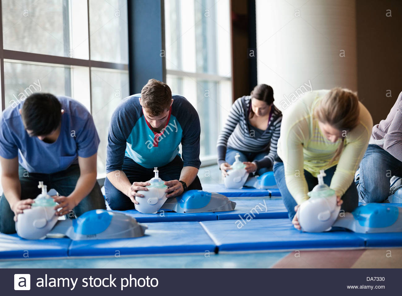 People first center hi-res stock photography and images - Alamy