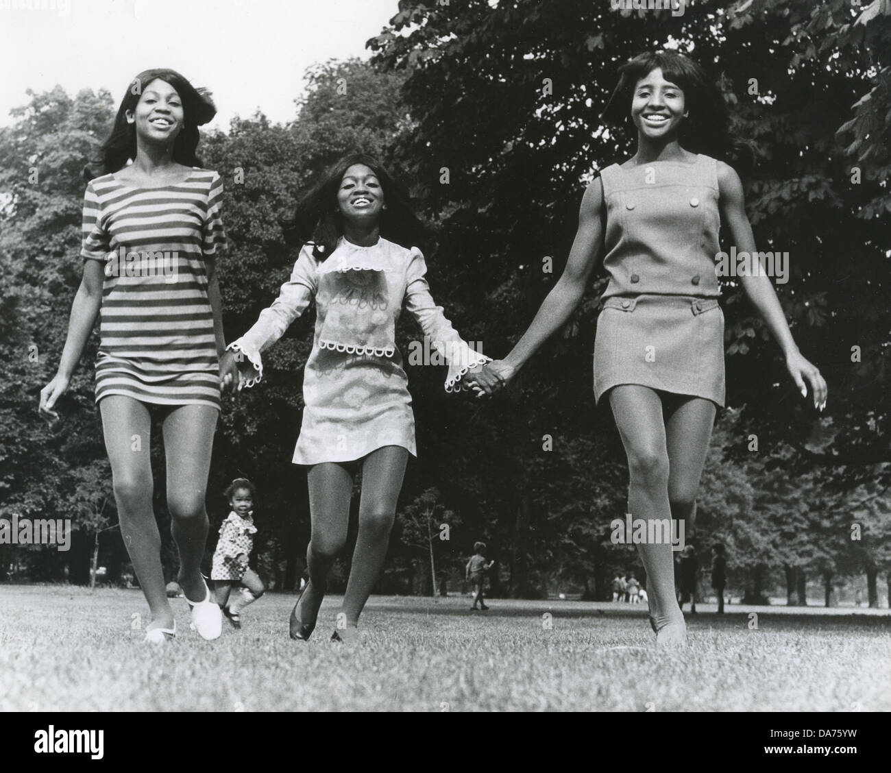 THE FLIRTATIONS US vocal trio about 1967 from l: Shirley Pierce ...