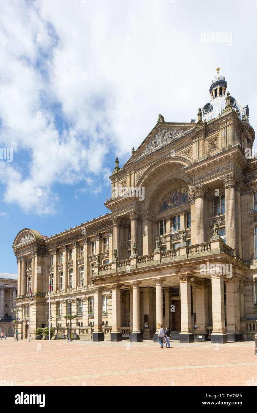 Victoria Square and the Council House building, Birmingham City Centre ...