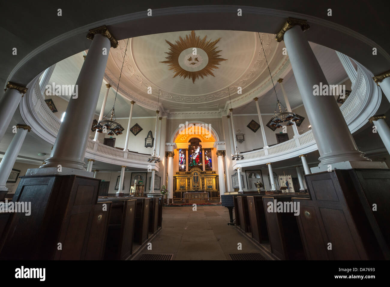 Circular church building hi-res stock photography and images - Alamy