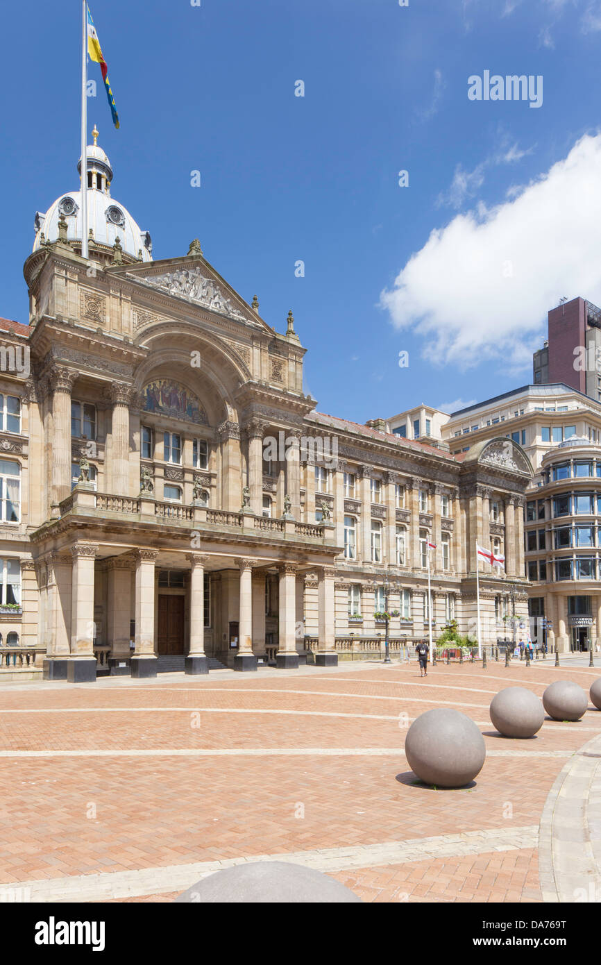 Victoria Square and the Council House building, Birmingham City Centre ...