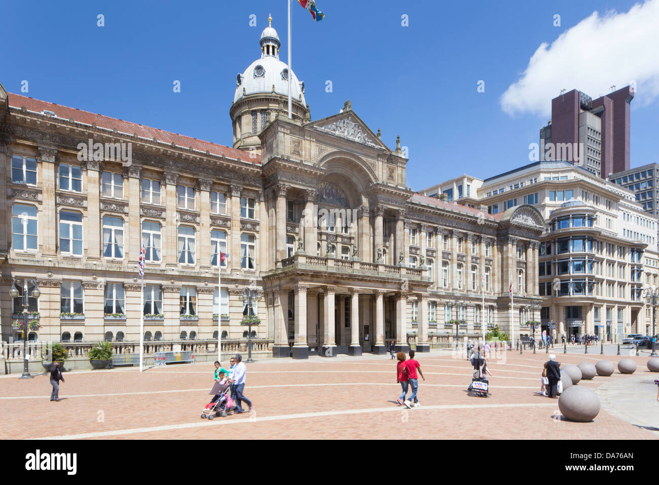 Victoria Square and the Council House building, Birmingham City Centre ...