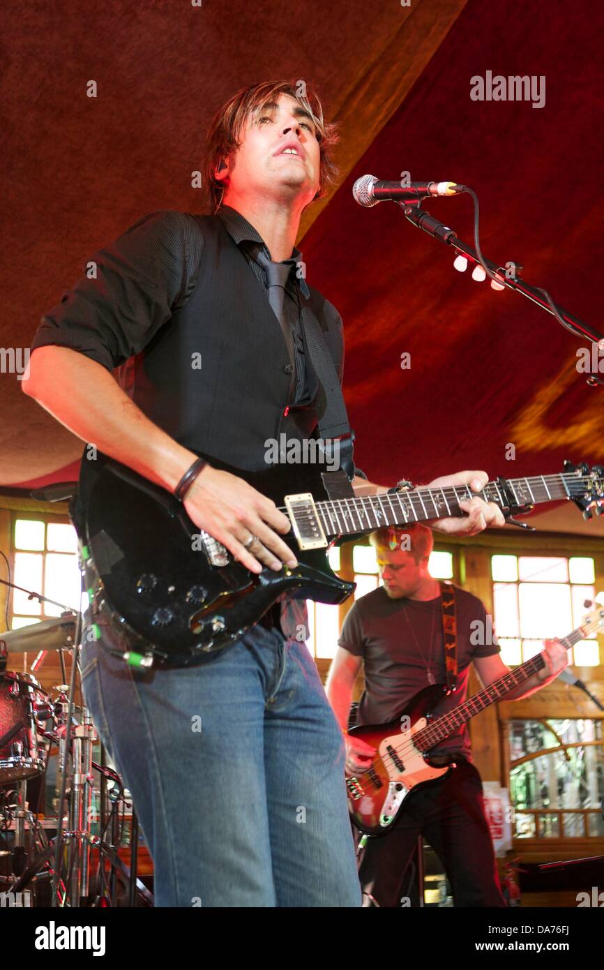 Charlie simpson hi-res stock photography and images - Alamy