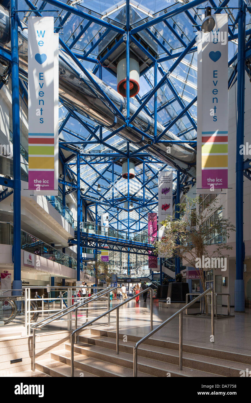 Birmingham symphony hall interior hi-res stock photography and images ...