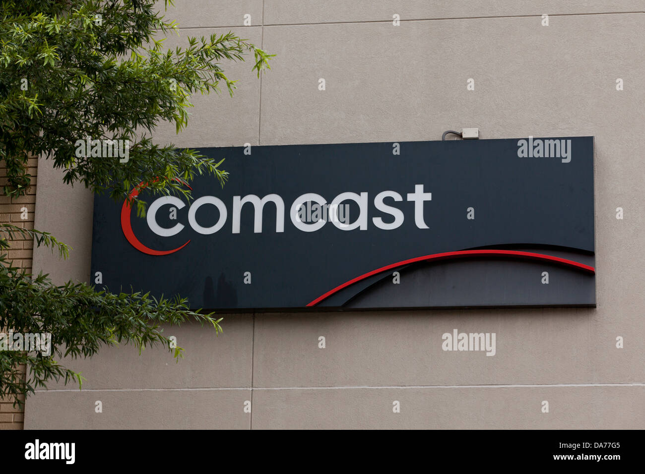 Comcast hi-res stock photography and images - Alamy
