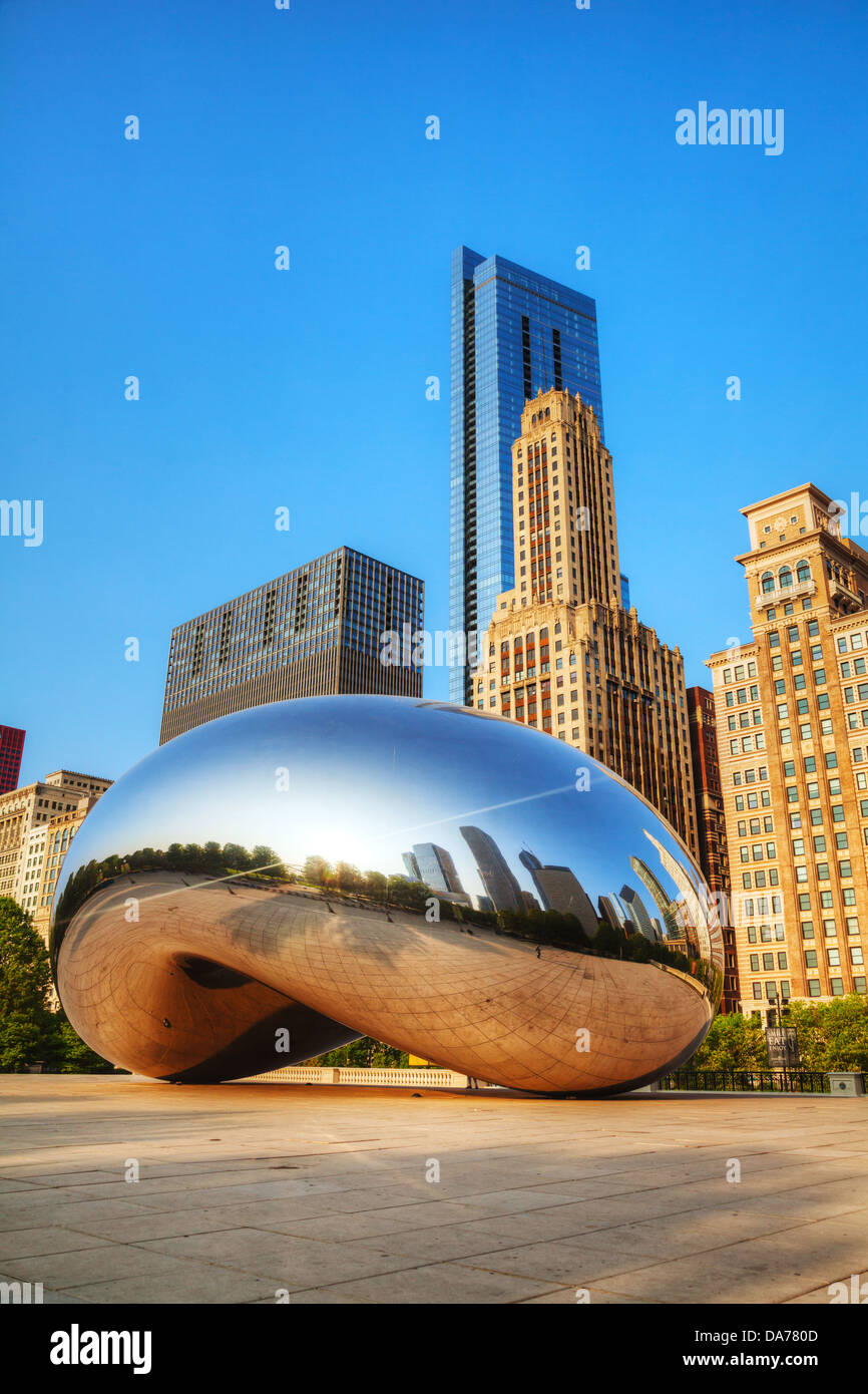 Cloud gate hi-res stock photography and images - Alamy