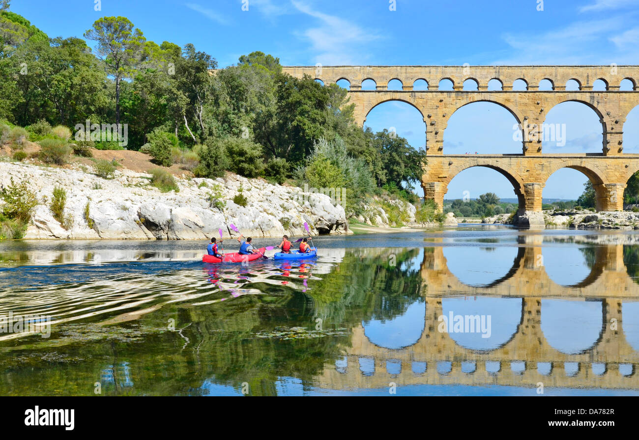 Pont du gard the tallest of all roman aqueduct bridges hi-res stock ...