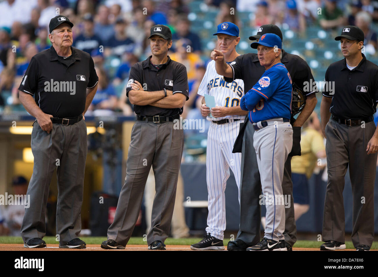 Major league umpires hi-res stock photography and images - Alamy