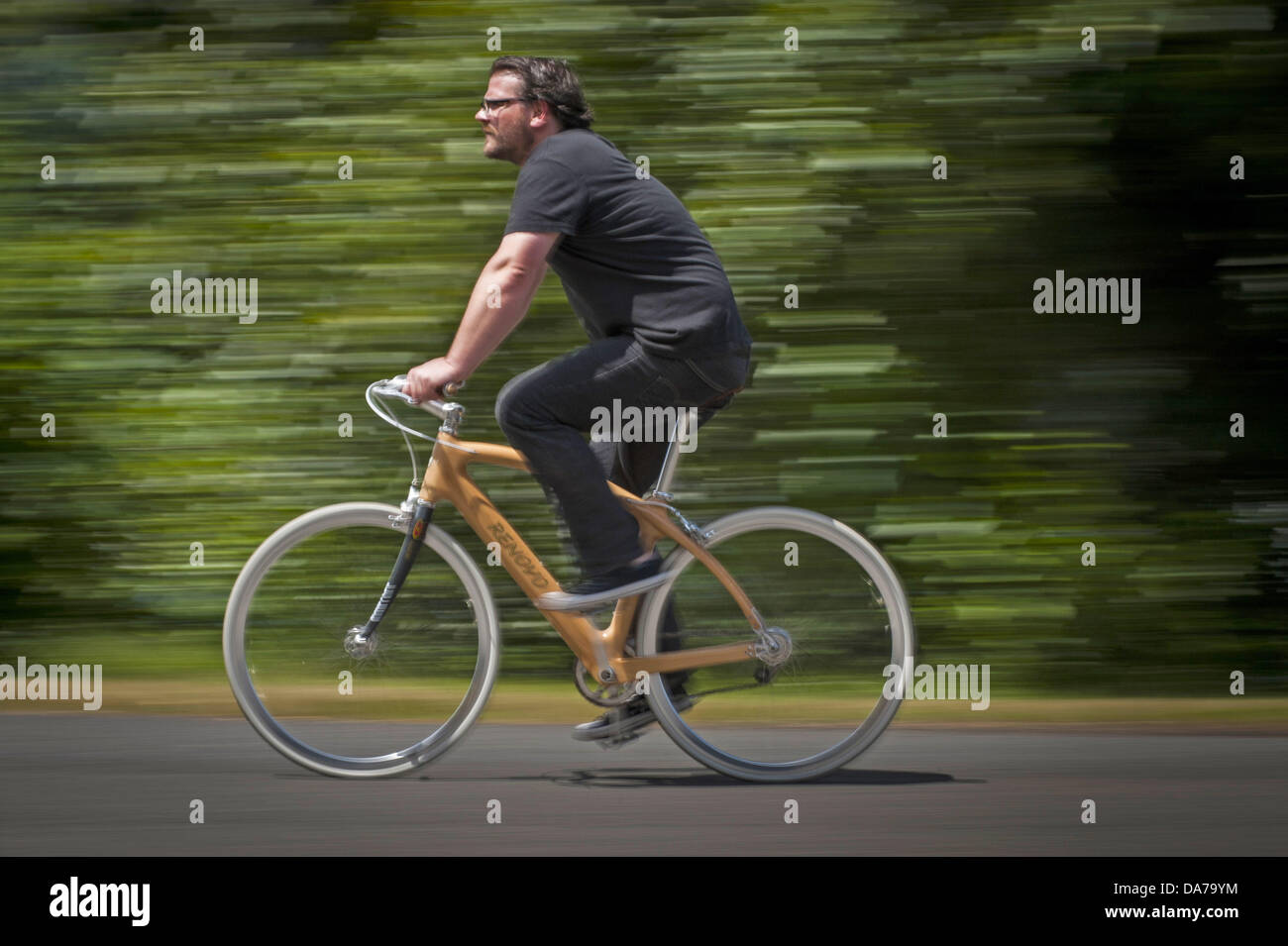 Tubular frame house hi-res stock photography and images - Alamy