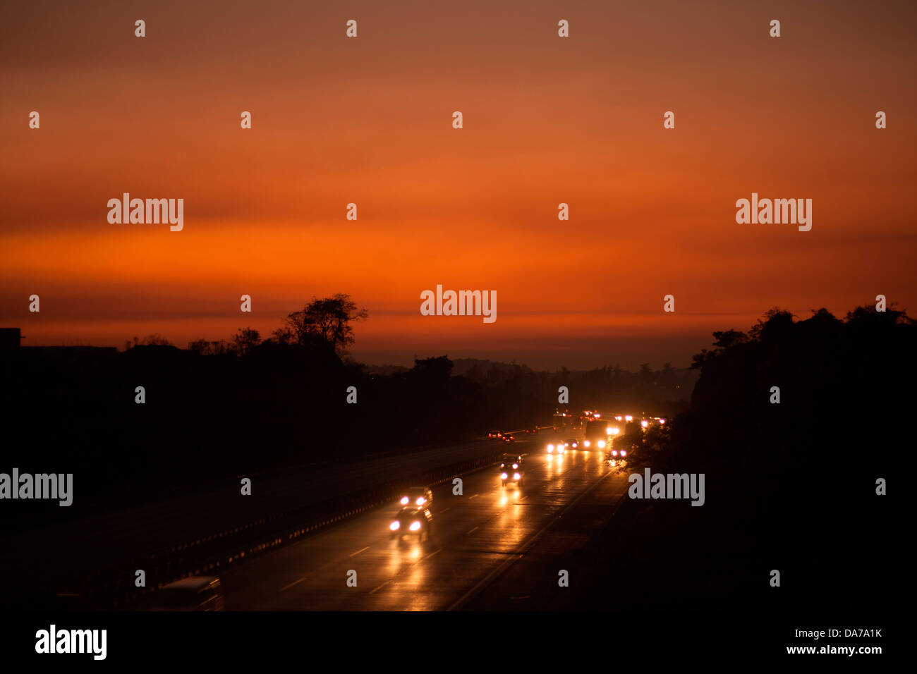 Mumbai pune expressway hi-res stock photography and images - Alamy