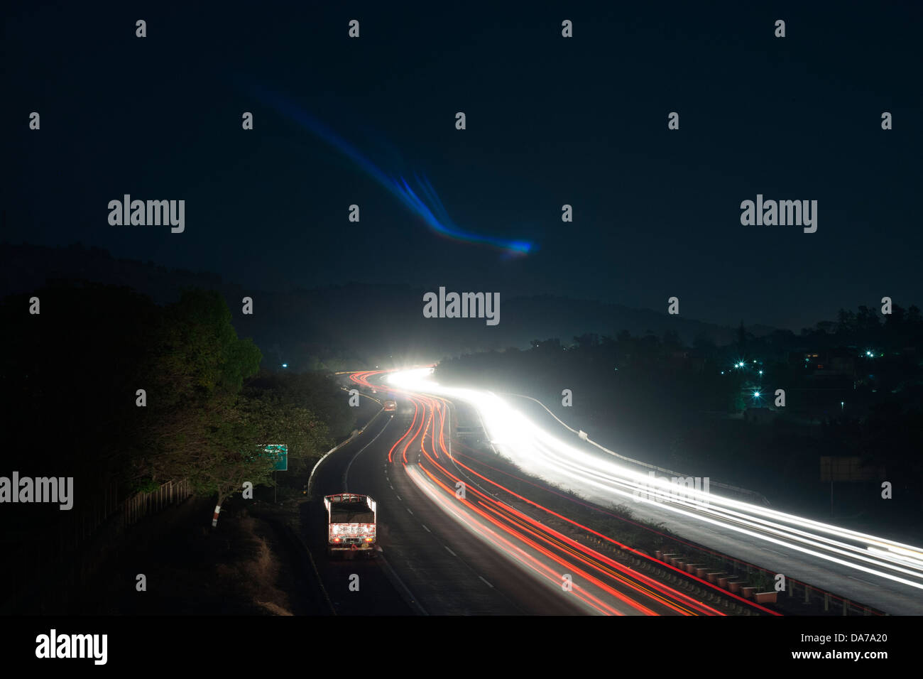 Mumbai pune expressway hi-res stock photography and images - Alamy