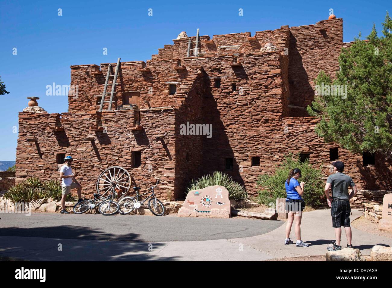 Hopi house hi-res stock photography and images - Alamy