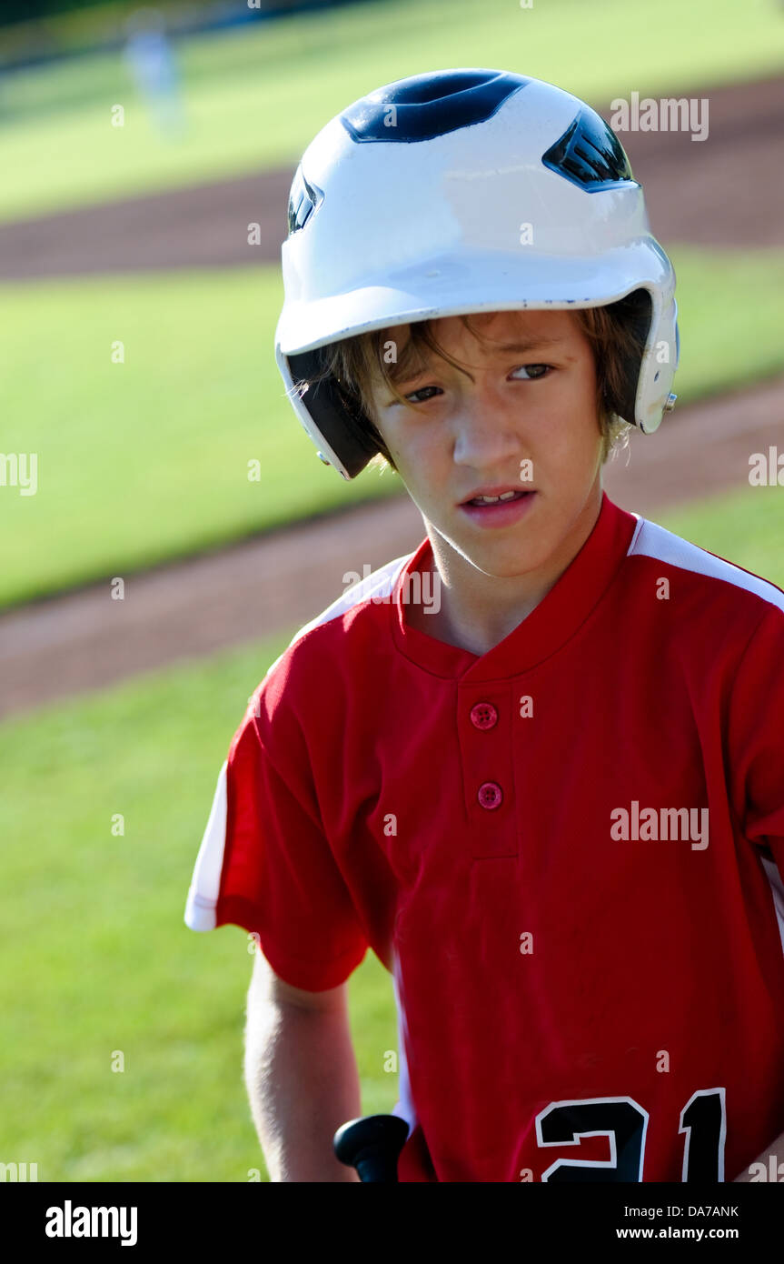 Boy baseball player handsome hi-res stock photography and images - Alamy
