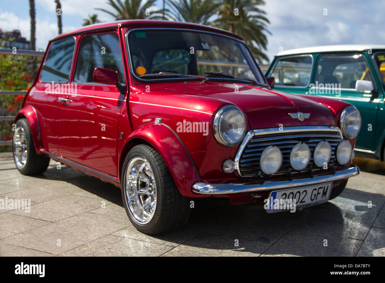 Classic mini cooper hi-res stock photography and images - Alamy
