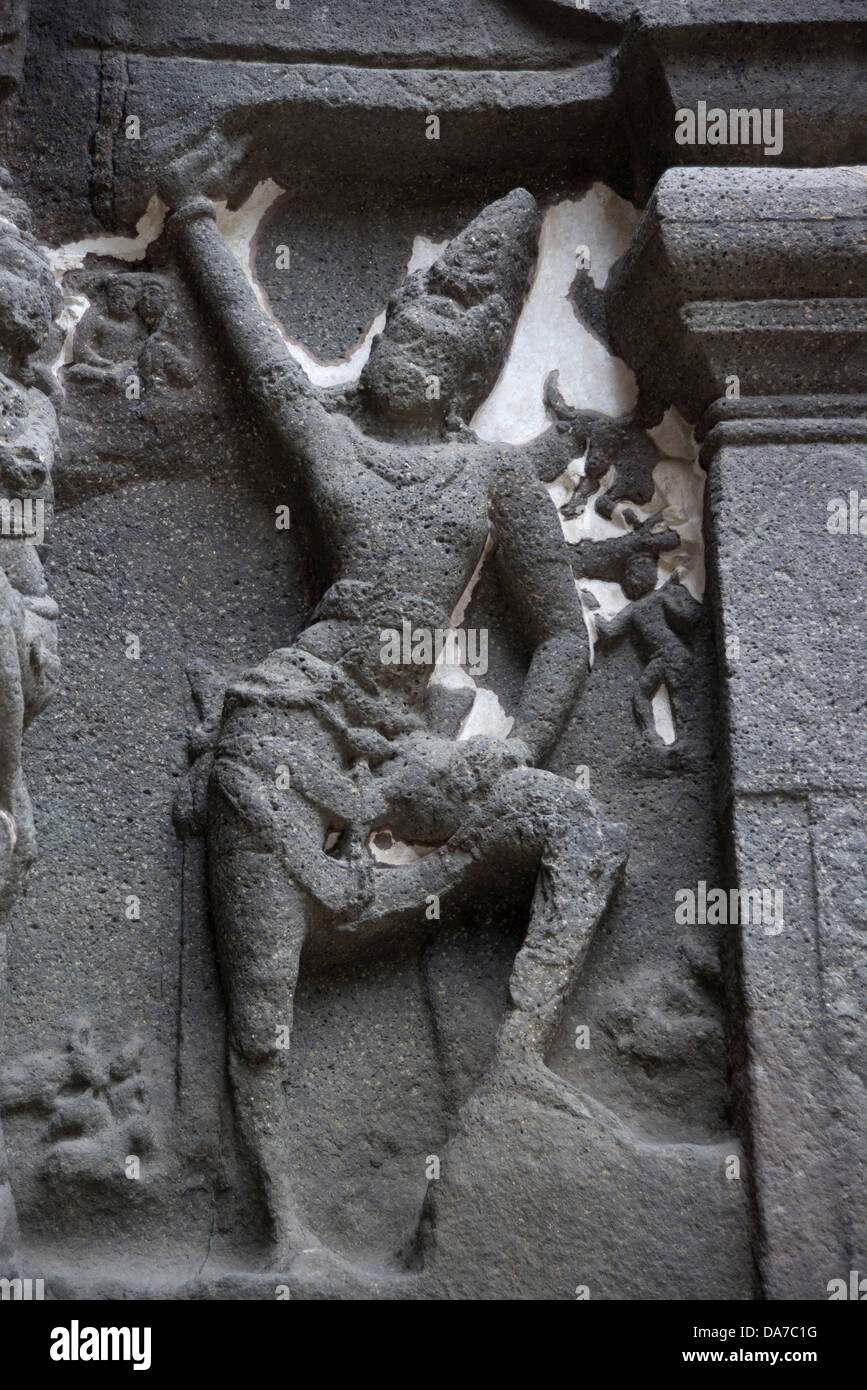 Statue buddha on ellora caves hi-res stock photography and images - Alamy