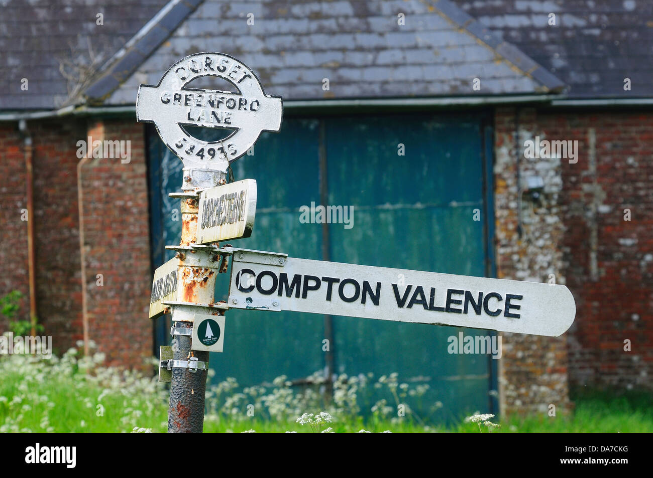 A dilapidated traditional Dorset finger post UK Stock Photo - Alamy