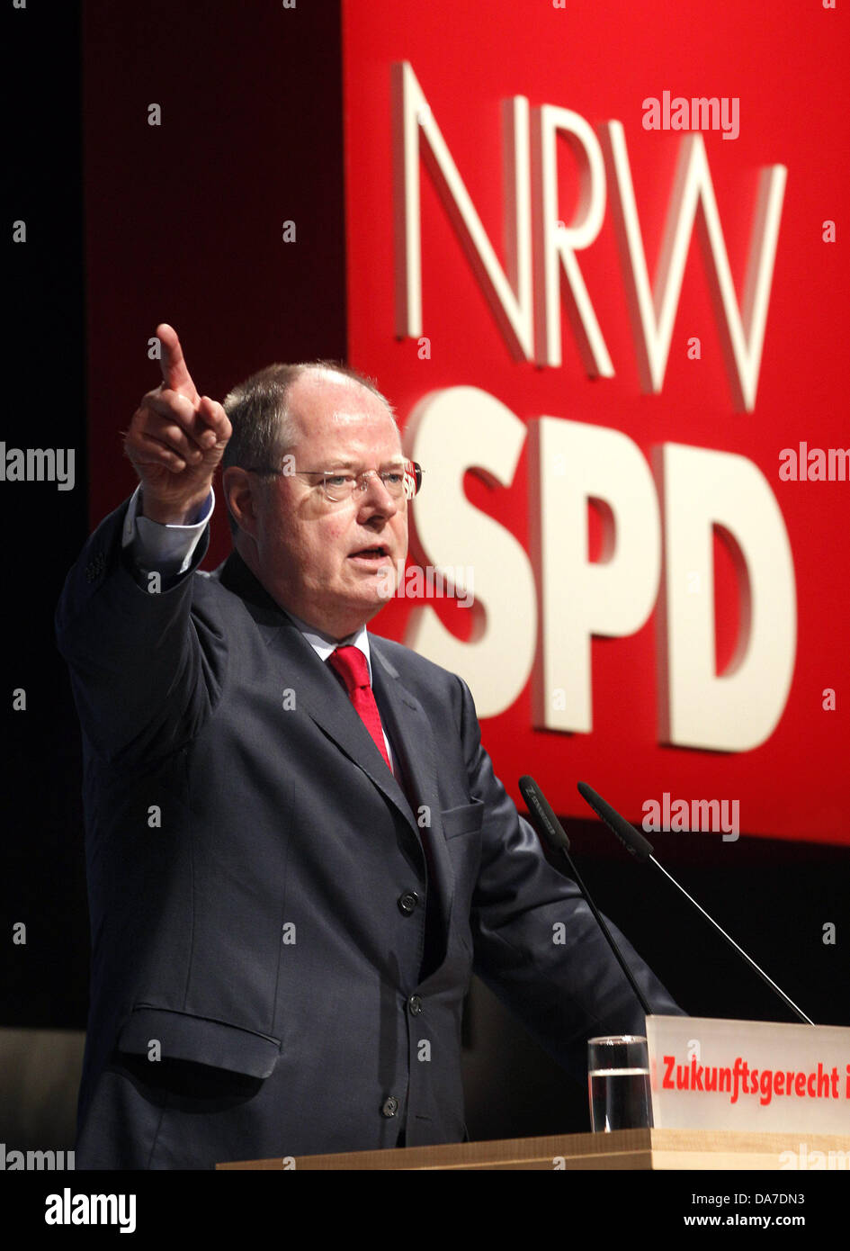 Spd chancellor candidate logo hi-res stock photography and images - Alamy