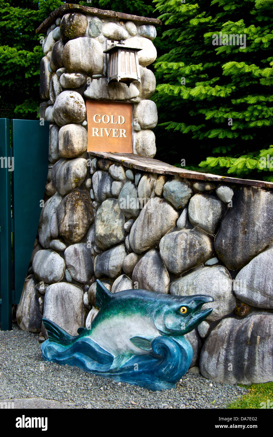 Stone gate lodge hi-res stock photography and images - Alamy