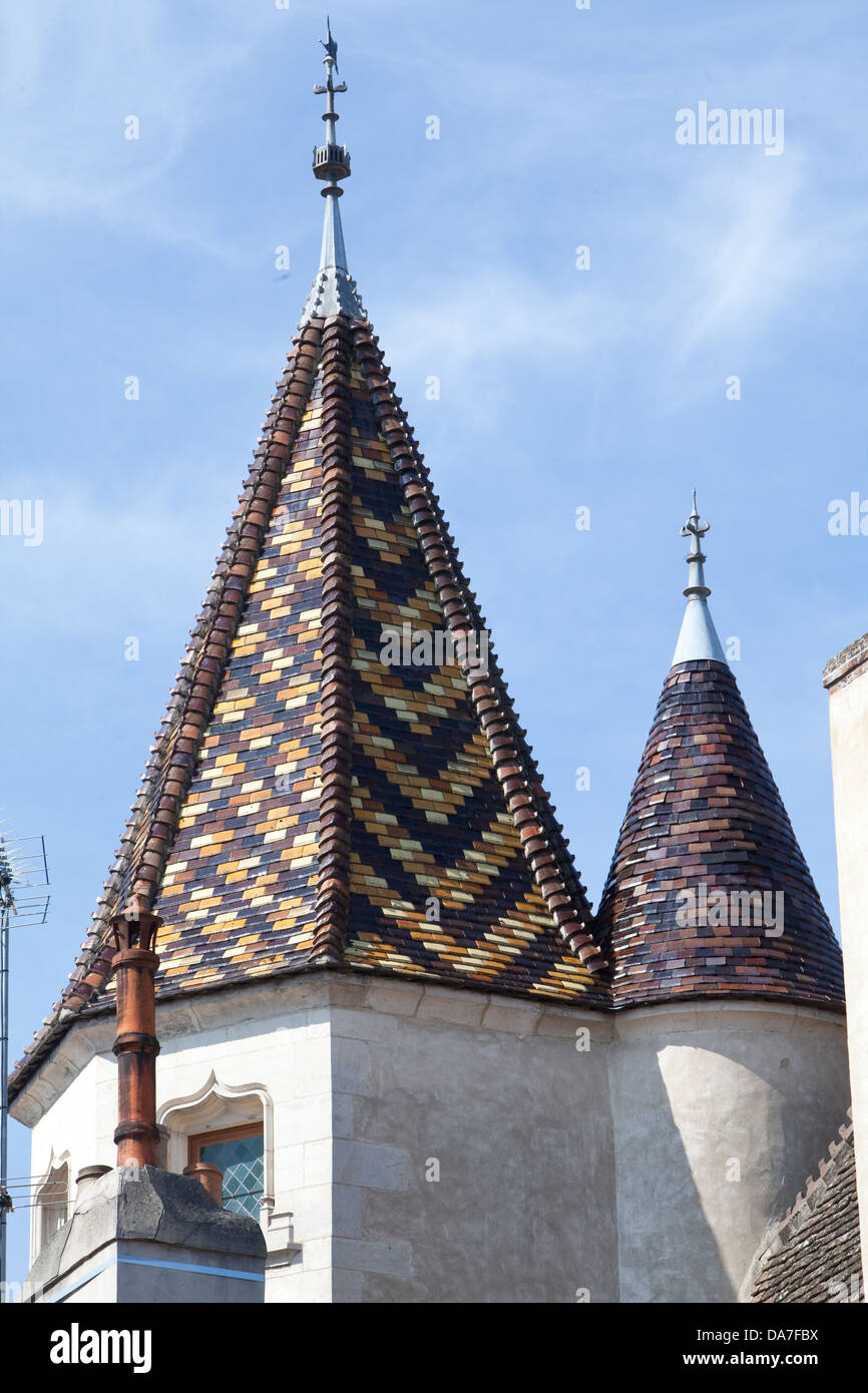 Traditional Burgundian tiled roof Stock Photo - Alamy