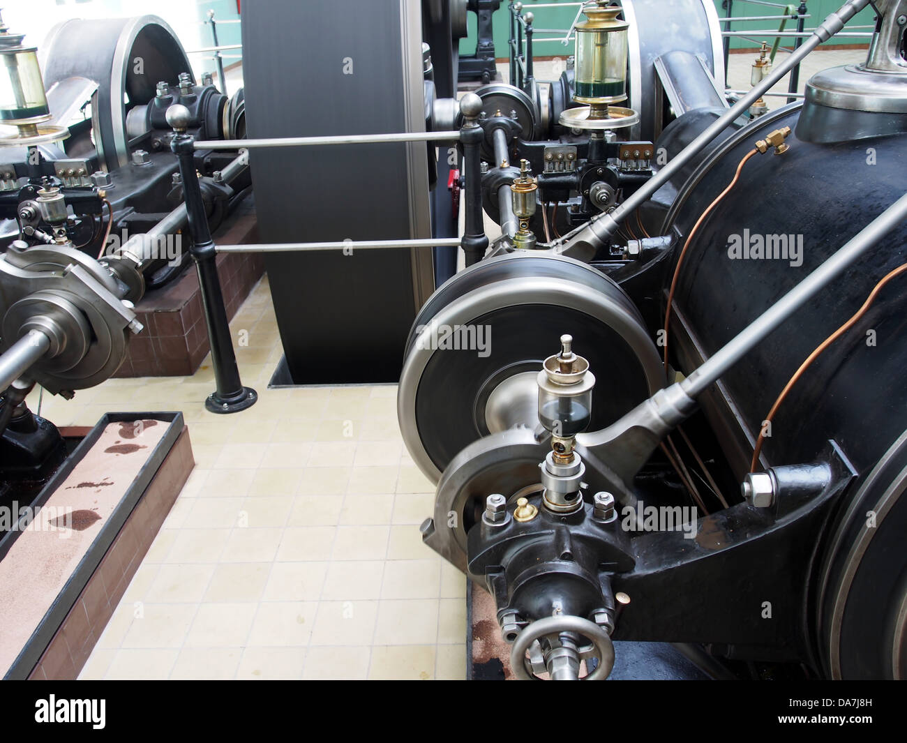 Steam engine factory hi-res stock photography and images - Alamy