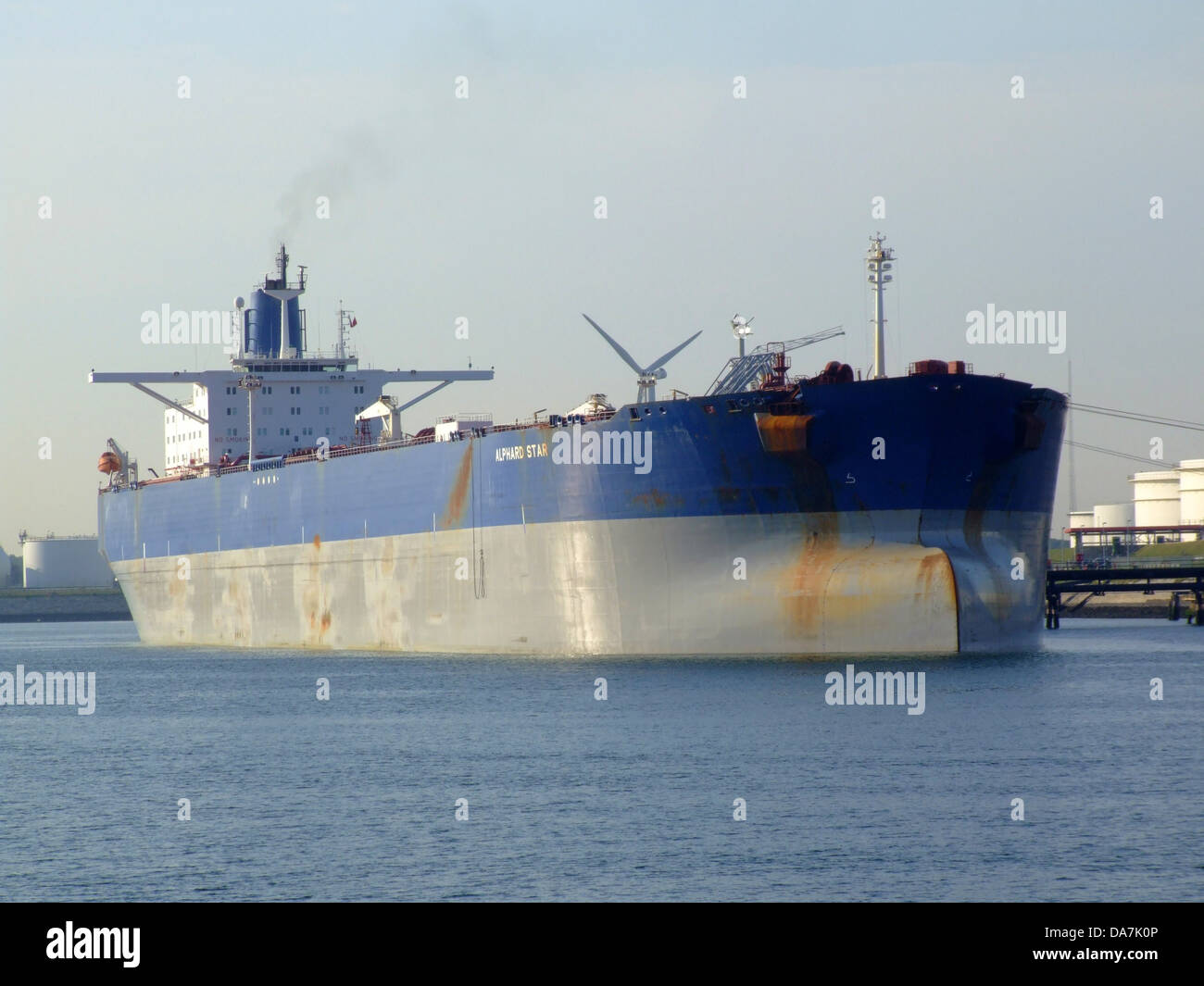 Alphard hi-res stock photography and images - Alamy