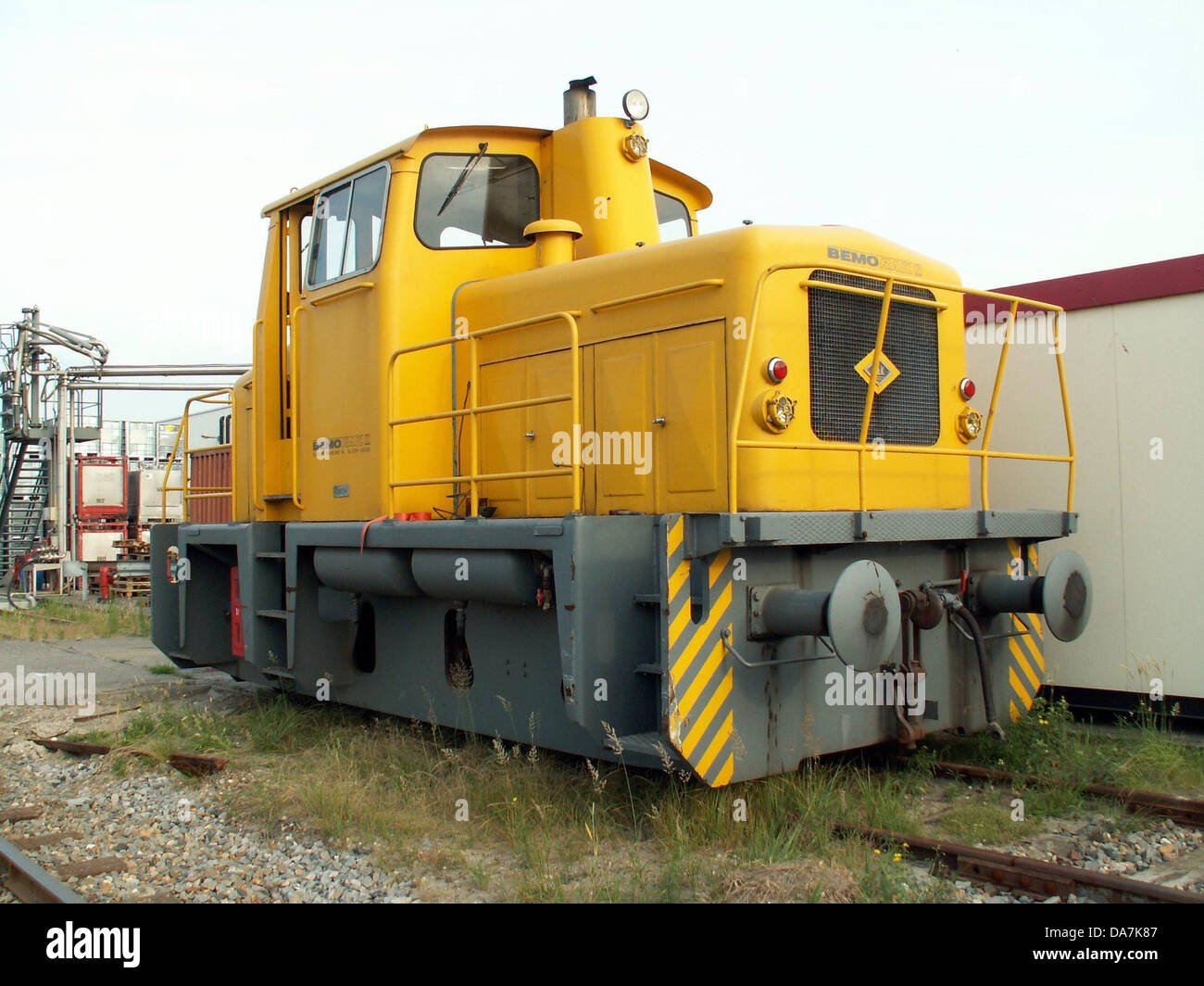 The BEMO RAIL O&K shunter is a model railway locomotive, specifically ...