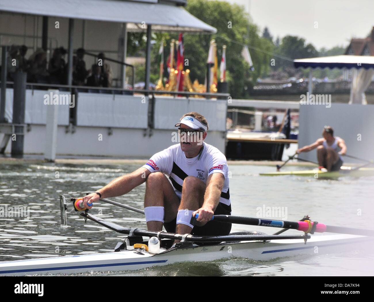 Henley on thames rowing club hi-res stock photography and images - Alamy