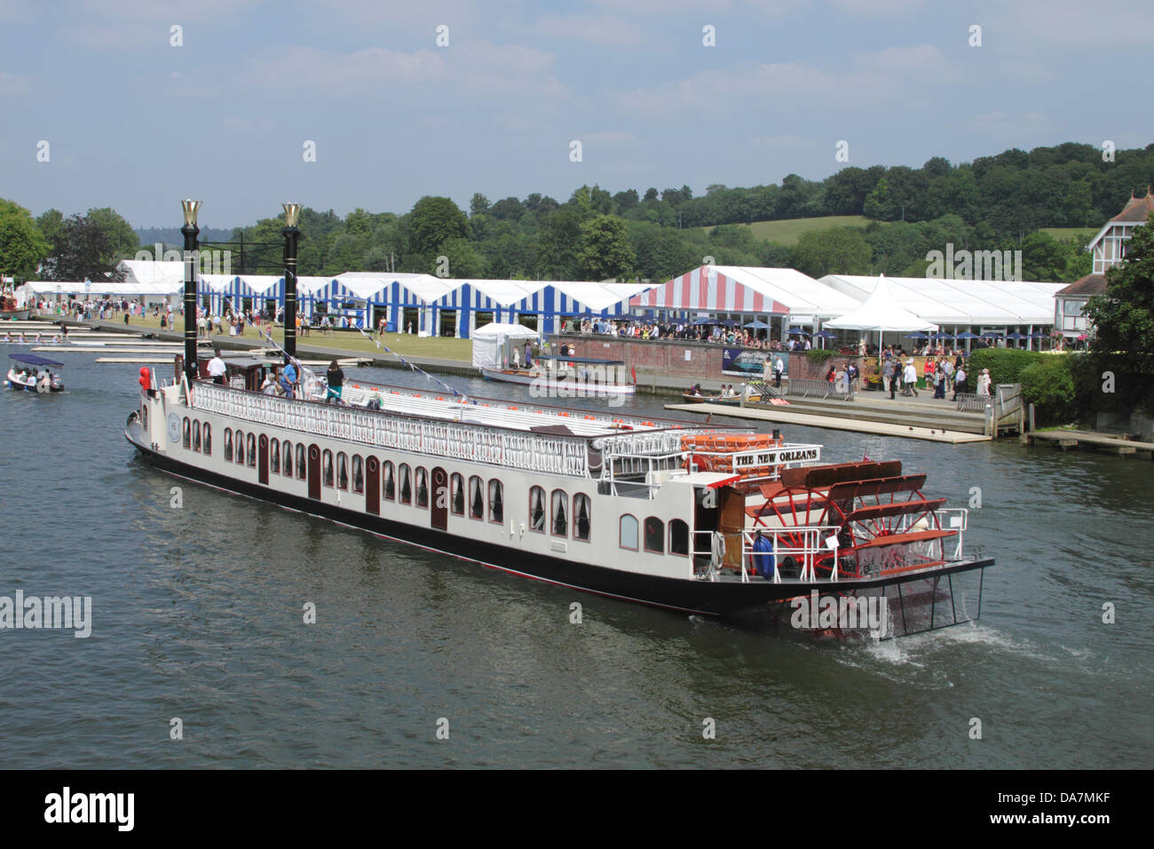 Thames steam boat hi-res stock photography and images - Alamy