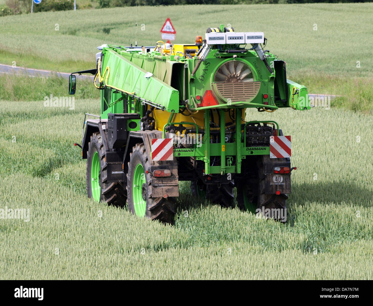 The Dammann DAS Profi-Class sprayer represents advanced agricultural ...