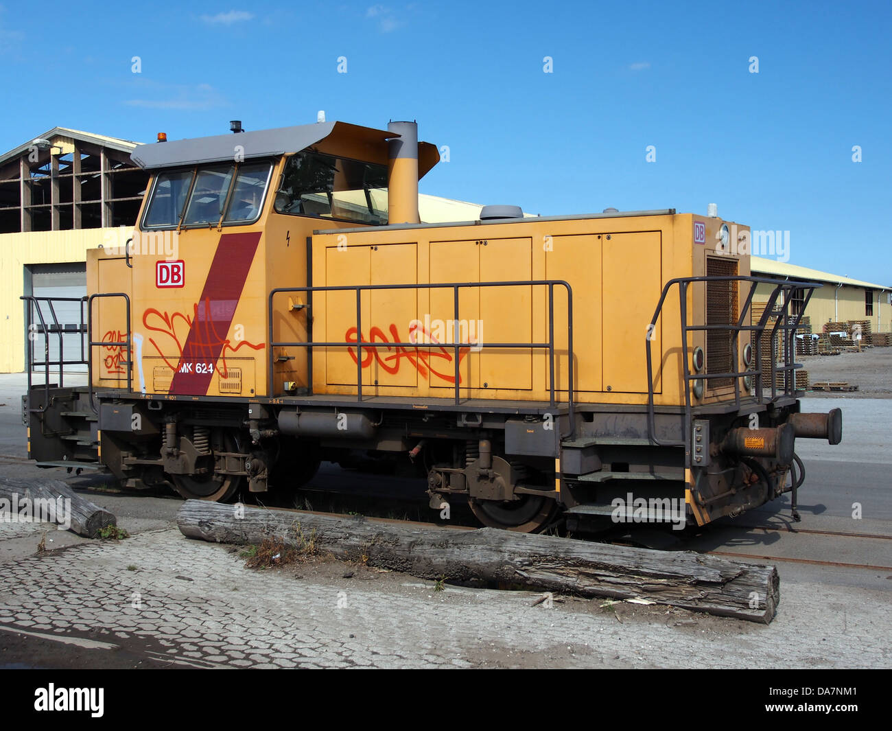 Mk rail station hi-res stock photography and images - Alamy