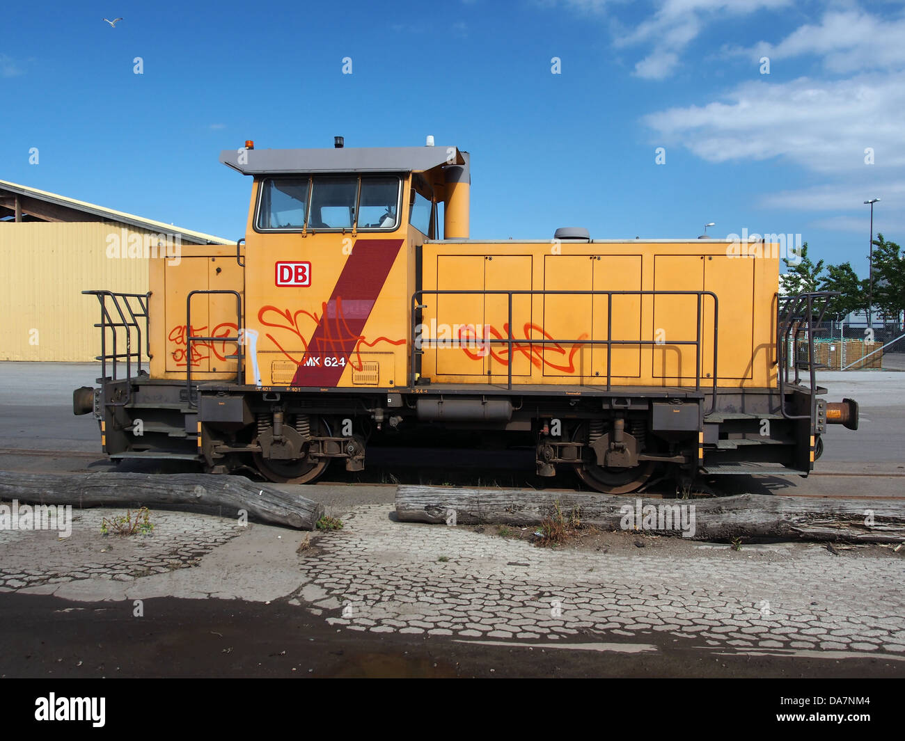 Passenger train rail diesel multiple unit hi-res stock photography and ...
