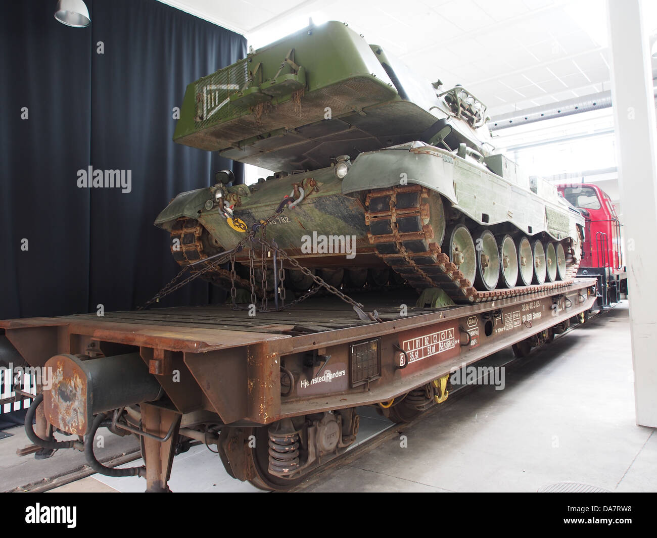 Flatbed railway wagon hi-res stock photography and images - Alamy
