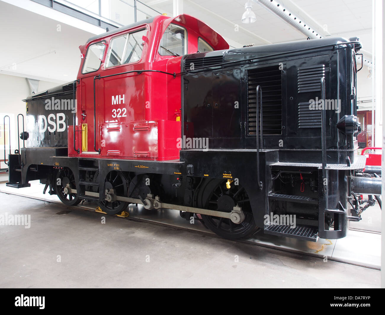 The Frichs locomotive DSB MH 322, identified by serial number 2169606 ...