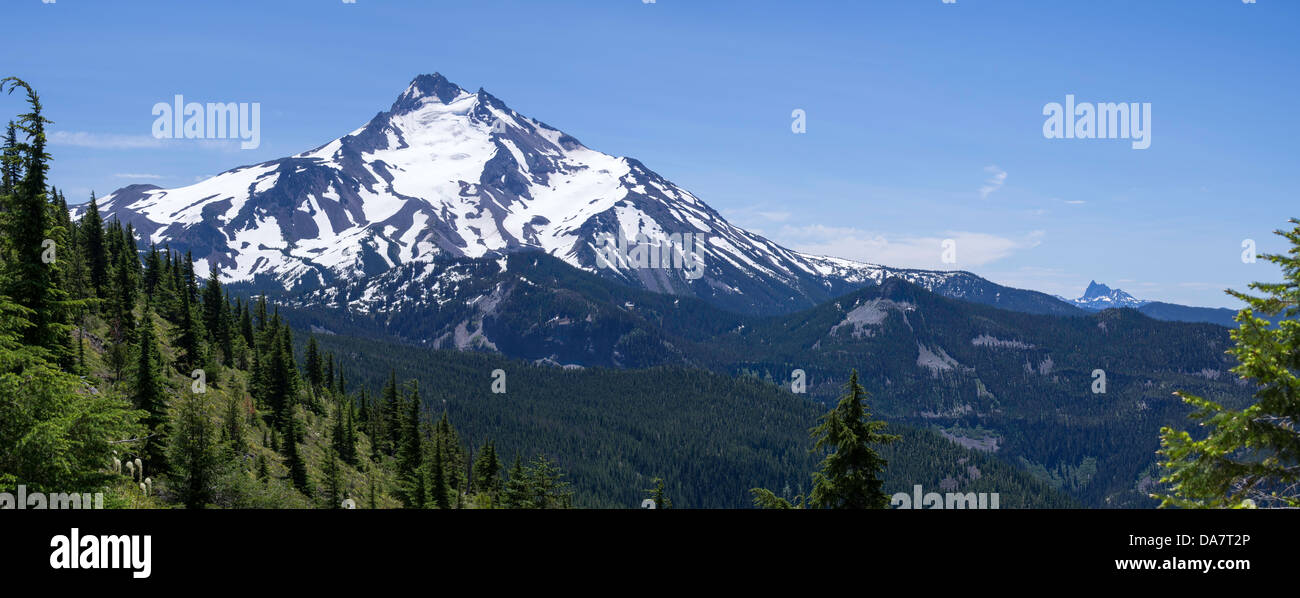 Mt jefferson hi-res stock photography and images - Alamy