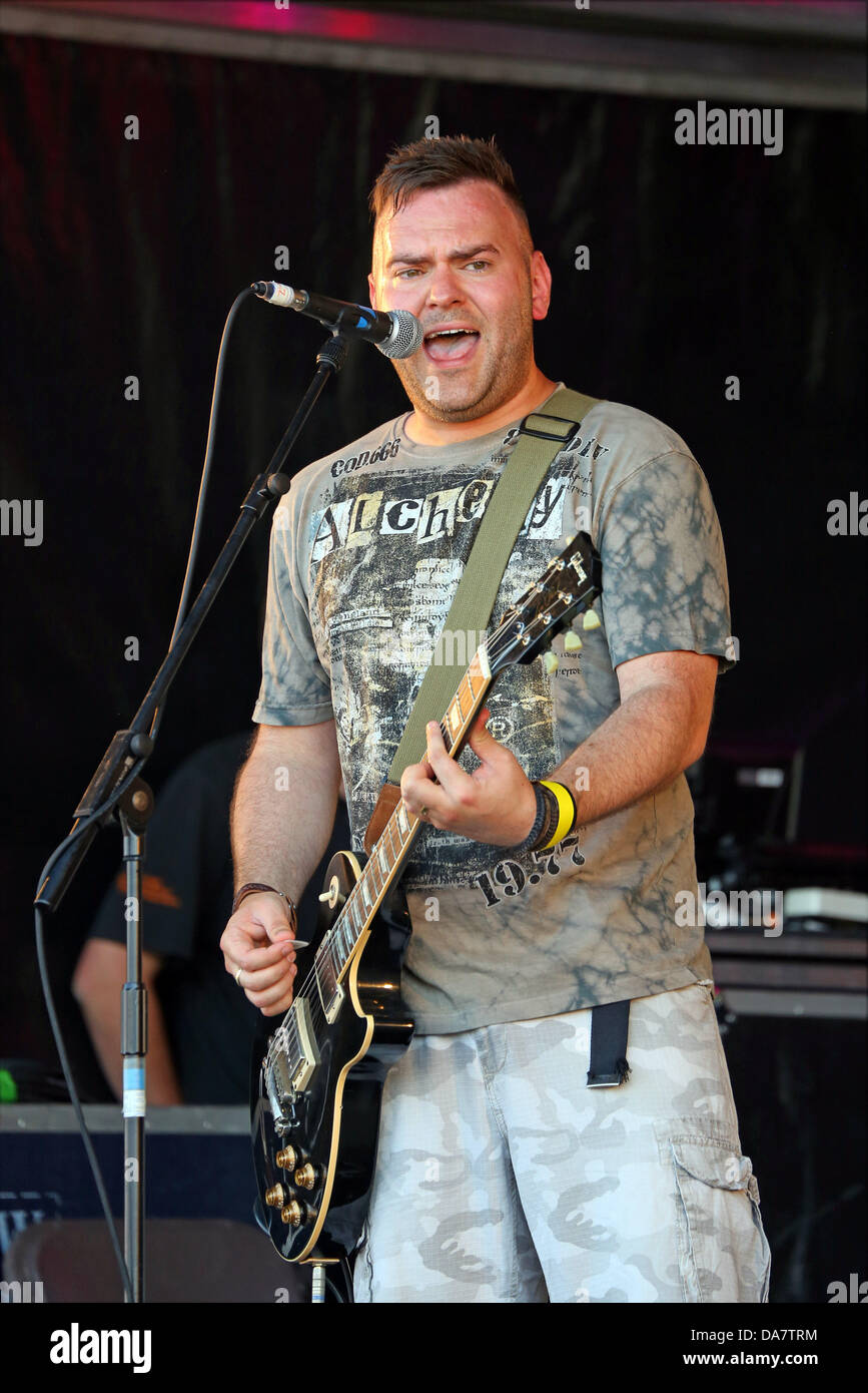 London, UK. 6th July 2013. Steve Leonard of Faith n Fury performing at ...