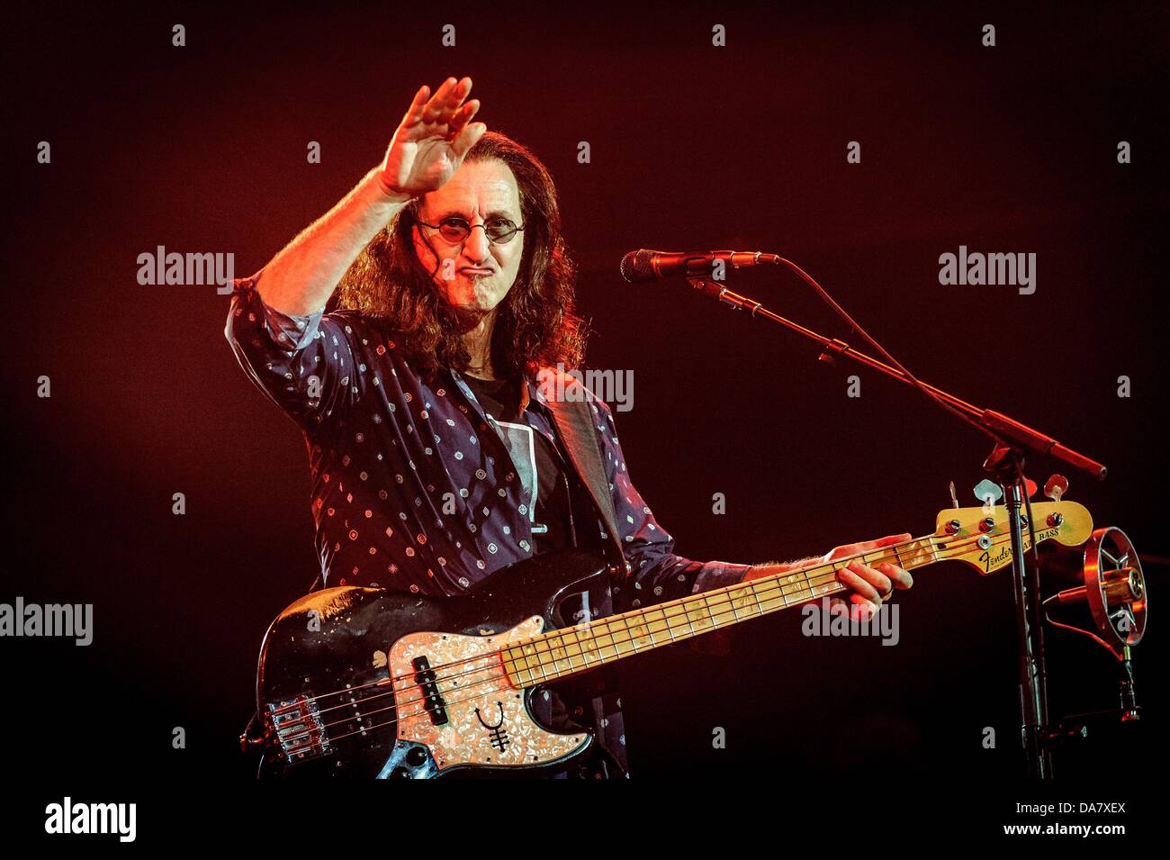 Geddy lee hi-res stock photography and images - Alamy