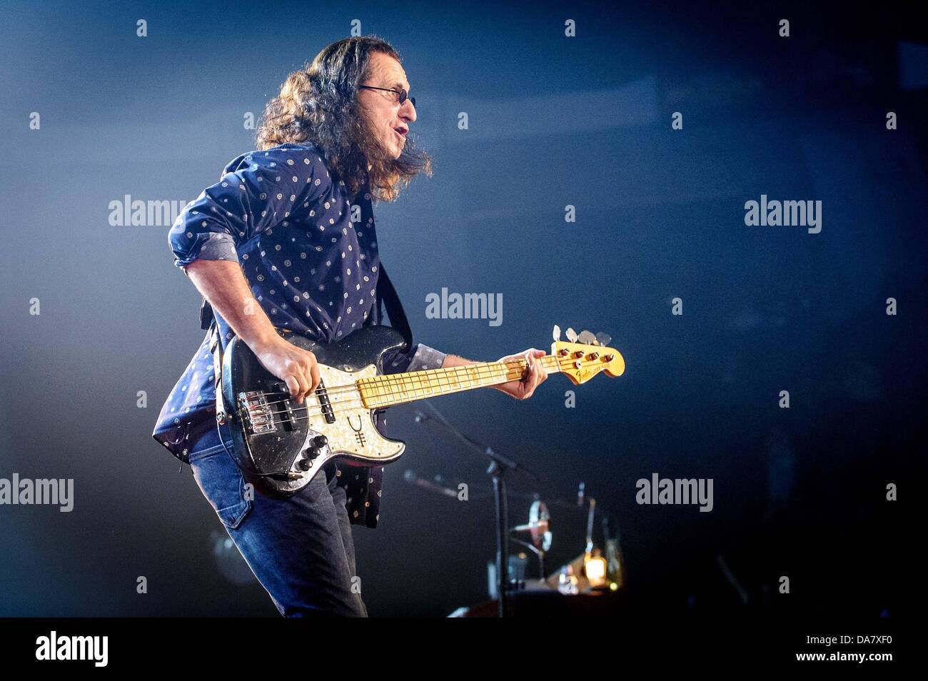 Geddy lee hi-res stock photography and images - Alamy