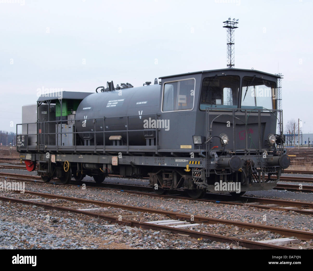 This is a photograph of SNCF 80 87 979 8 812-4, a French railway wagon ...