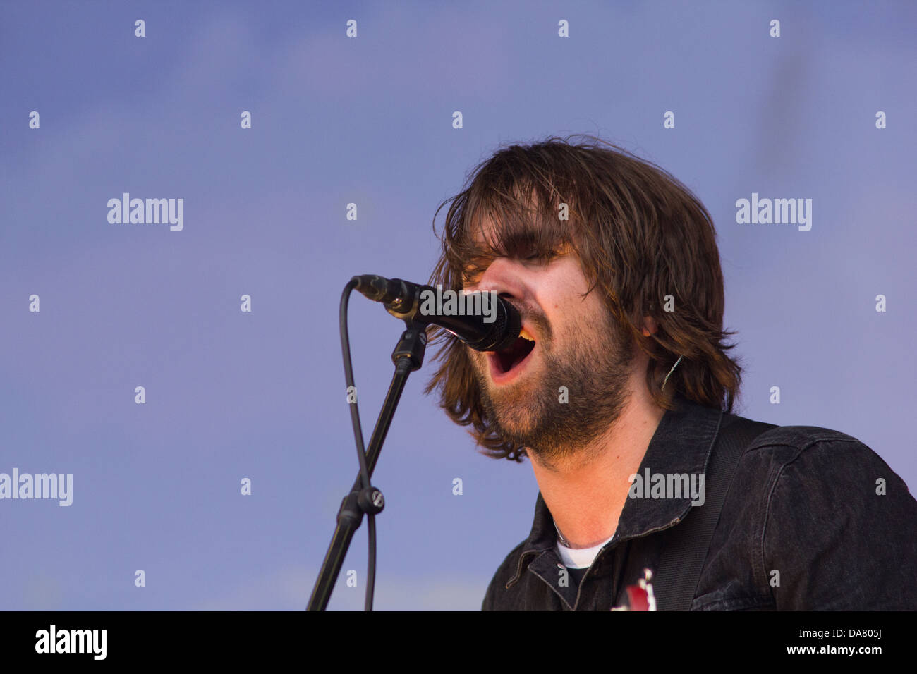 Justin Young lead singer of the Vaccines performing at the Glastonbury ...
