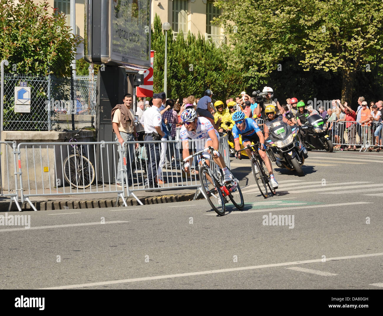Tour de france cyclists town hi-res stock photography and images - Alamy