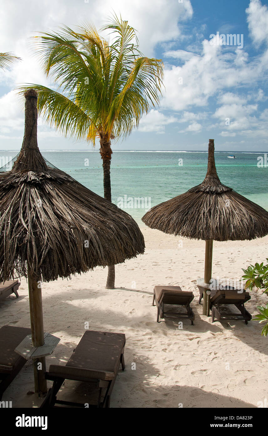 View over beach hi-res stock photography and images - Alamy
