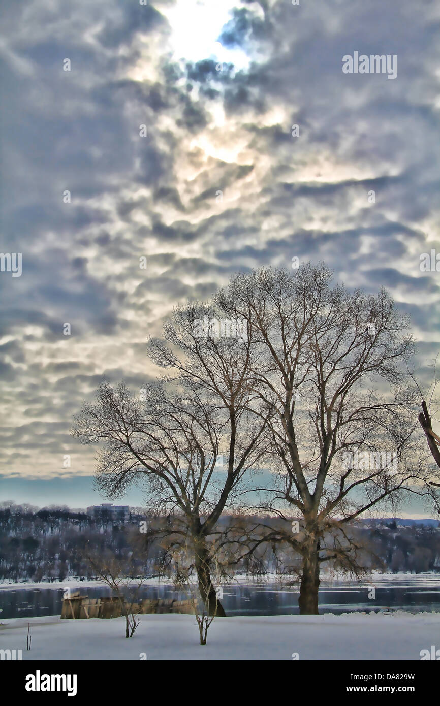 Hdr clouds hi-res stock photography and images - Alamy