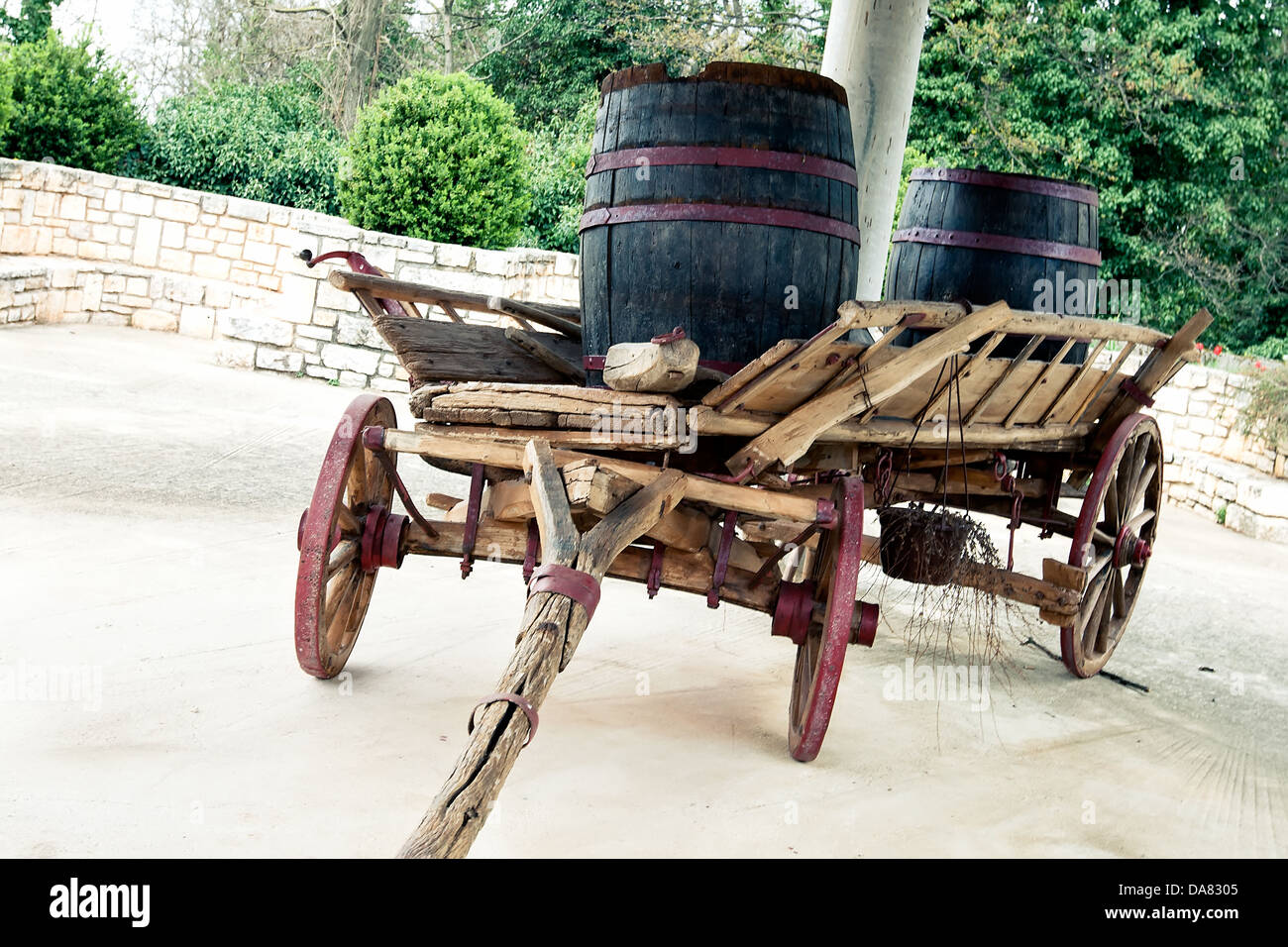 Old cart hi-res stock photography and images - Alamy