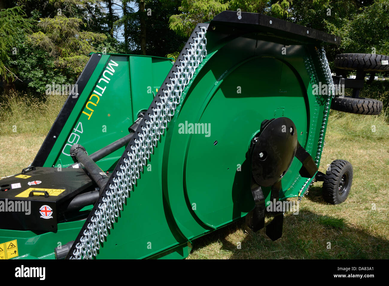 SPEARHEAD MULTICUT 460 FOLDING ROTARY MOWER FOR AGRICULTURE. ENGLAND ...