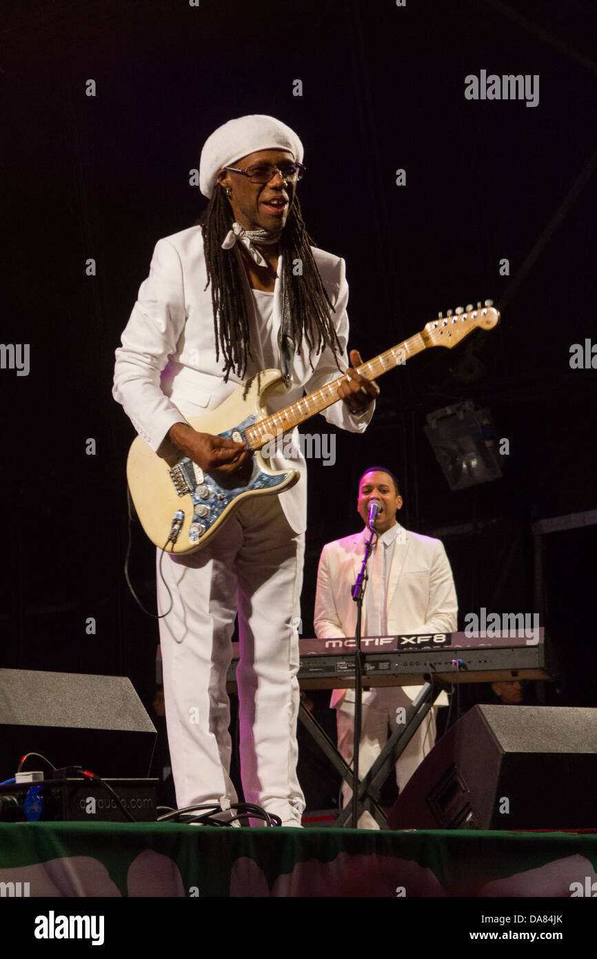 Chic Feat.Nile Rodgers performing at the West Holts Stage, Glastonbury ...