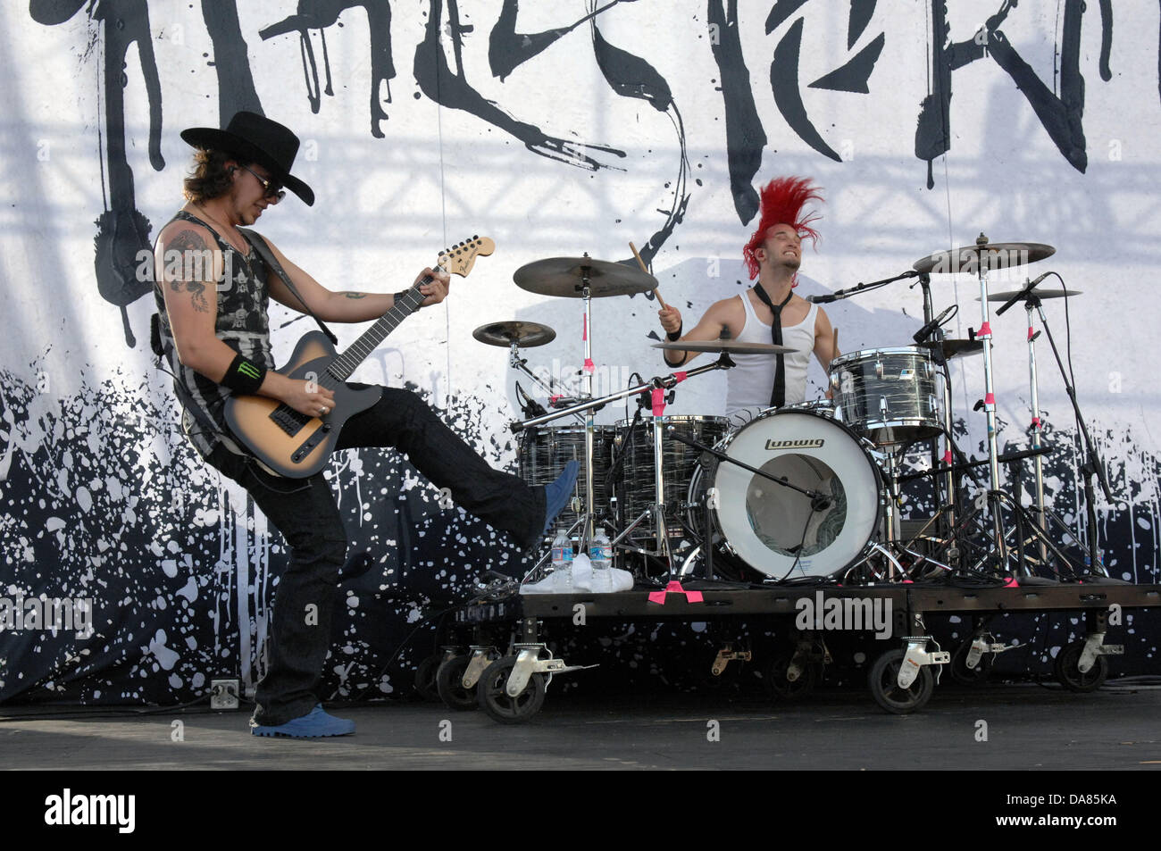 Oct. 17, 2011 - Raleigh, North Carolina, USA - Musicians AREJAY HALE ...