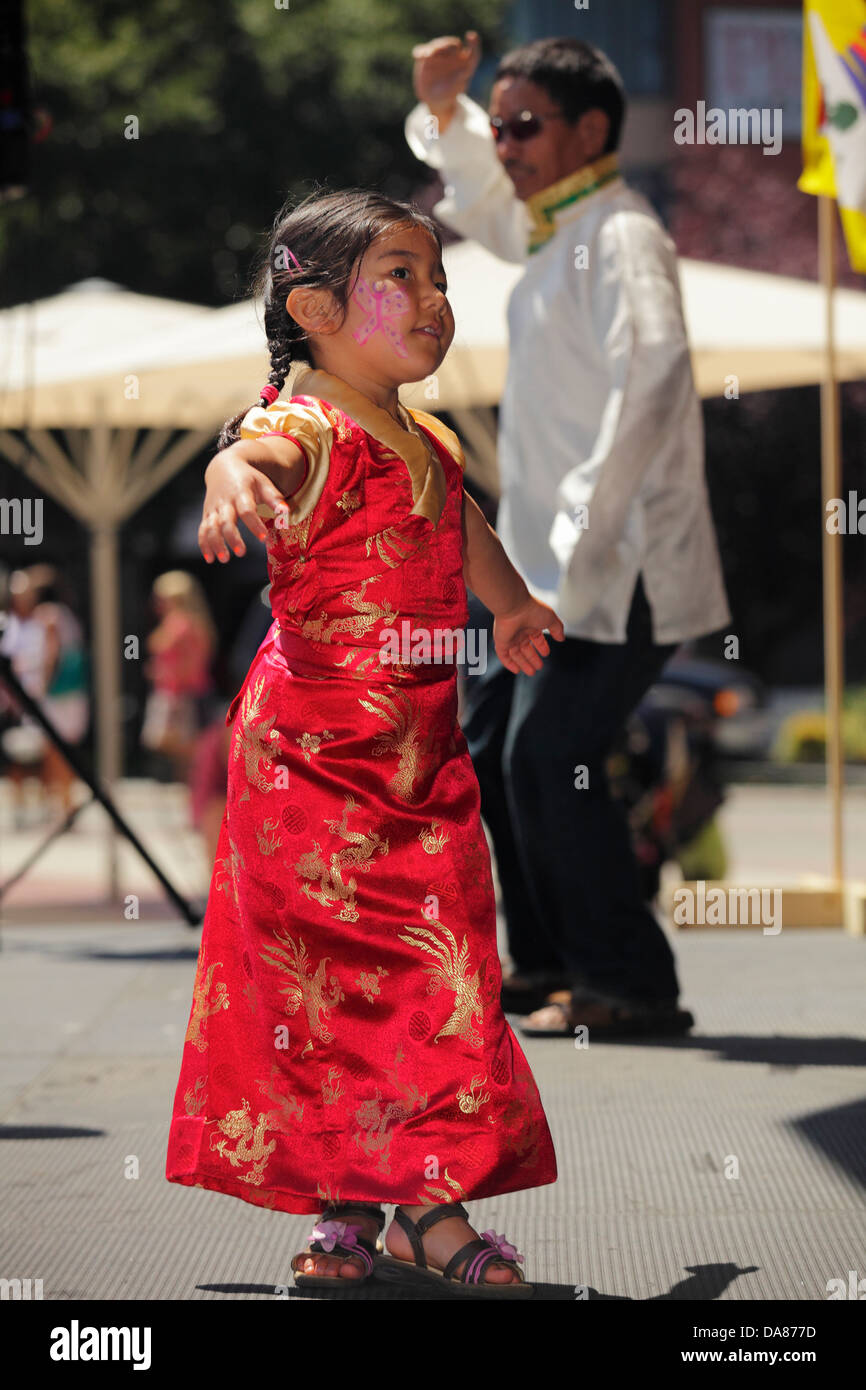 Tibet man hi-res stock photography and images - Alamy
